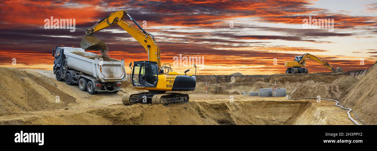 Work on construction hi-res stock photography and images - Alamy