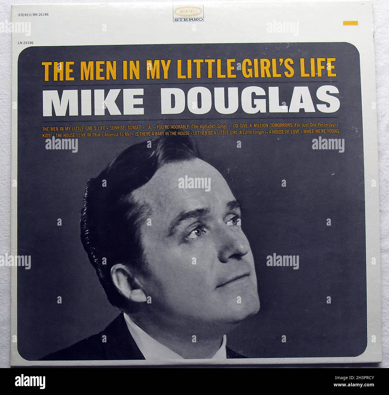 Mike douglas hi-res stock photography and images - Alamy