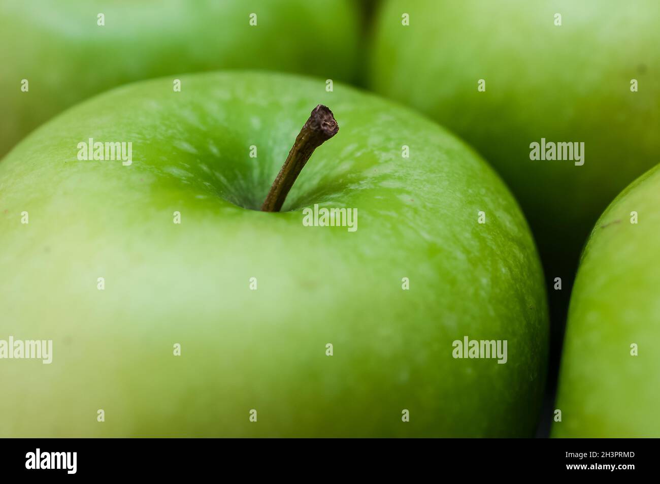 Apple close hi-res stock photography and images - Alamy