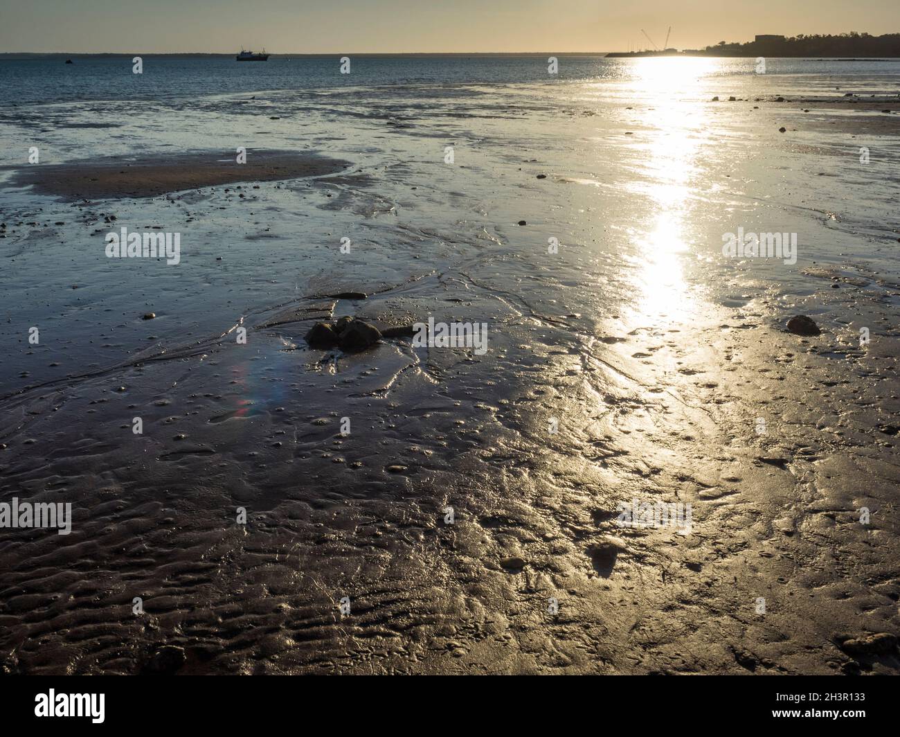 Darwin australia beach sunset hi-res stock photography and images - Alamy