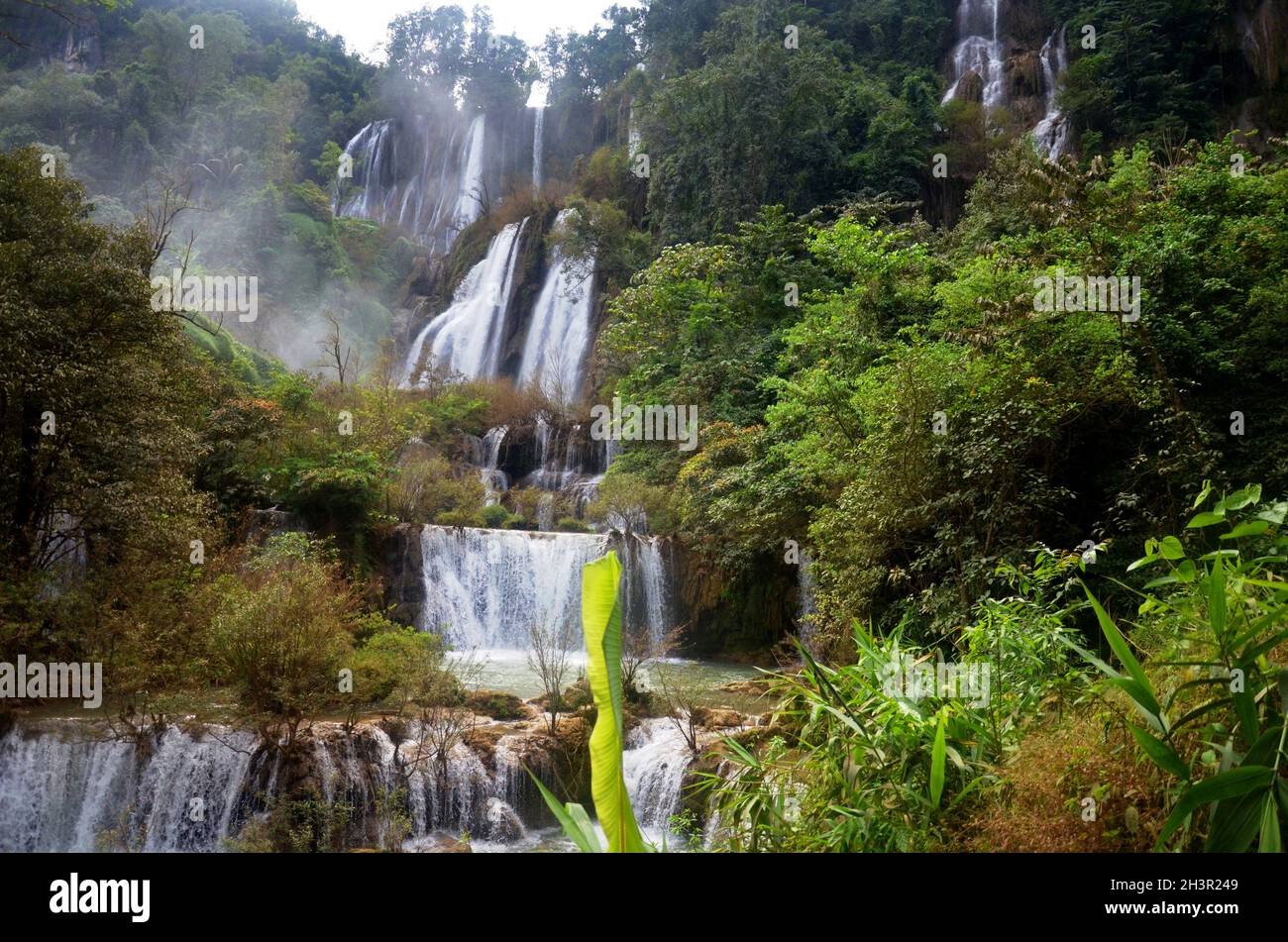 Namtok Thi Lo Su Waterfall largest highest waterfalls at Thailand in ...