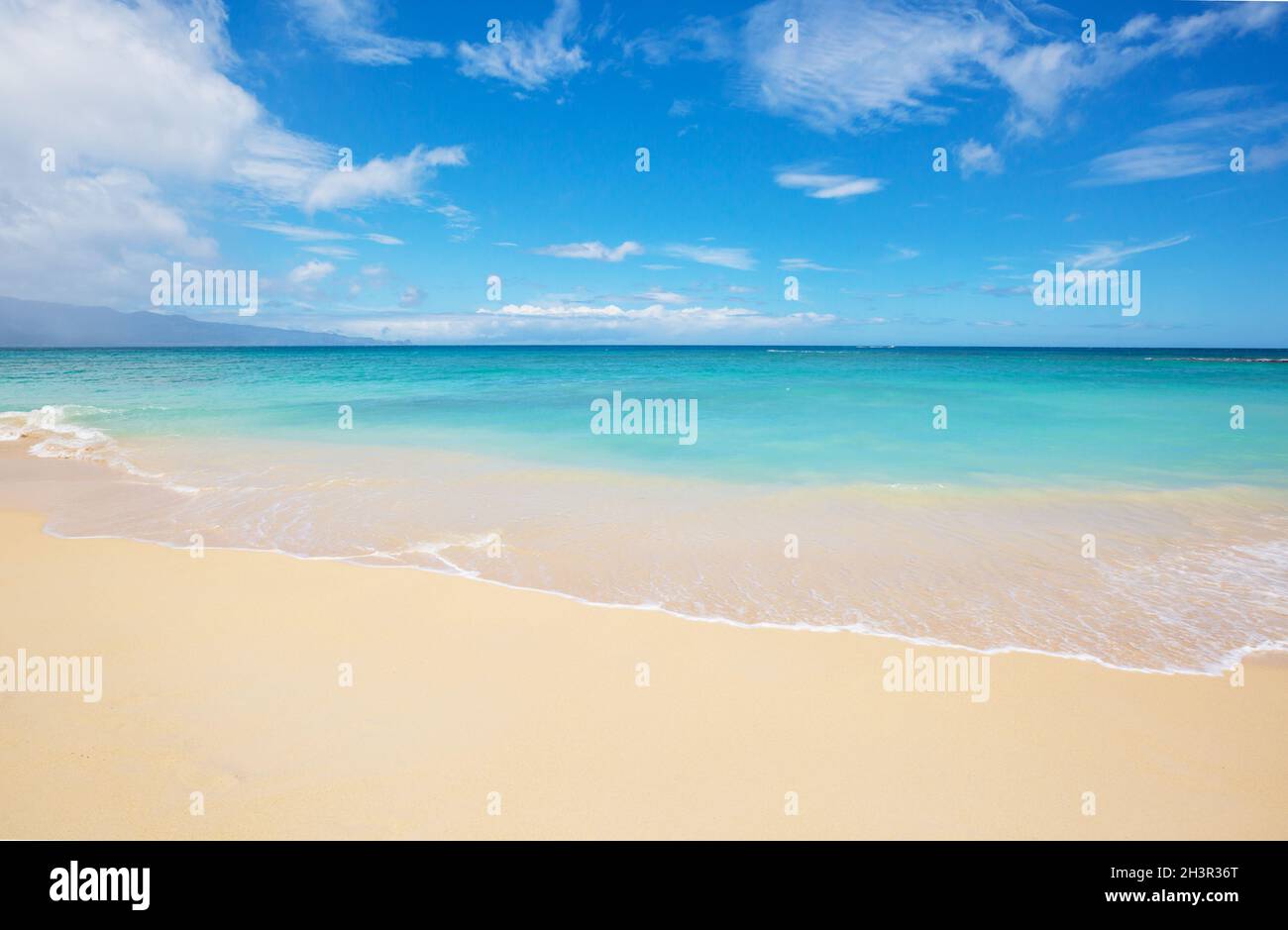 Empty scenery paradise tourist beach hi-res stock photography and ...