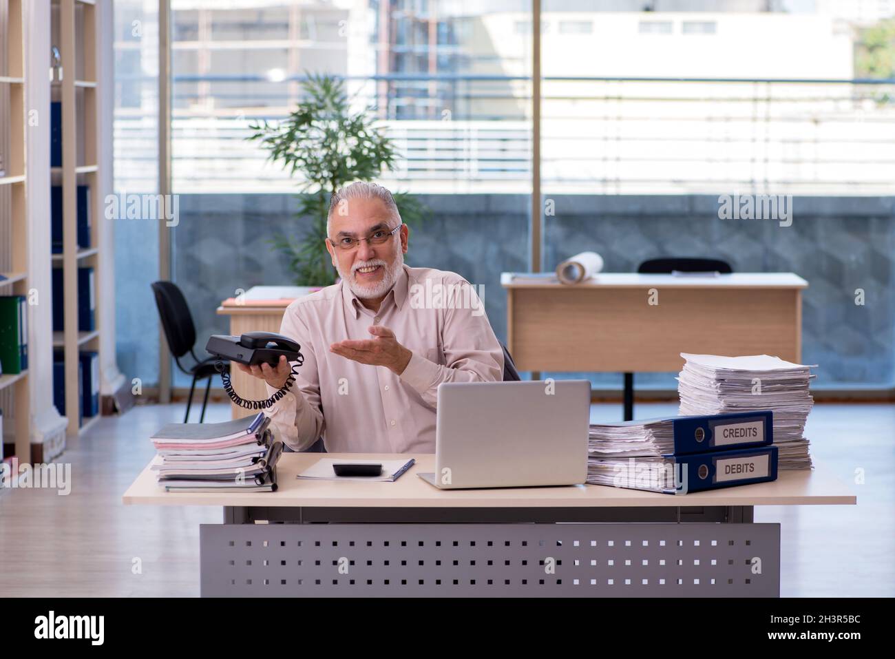 Bookkeeper old hi-res stock photography and images - Alamy