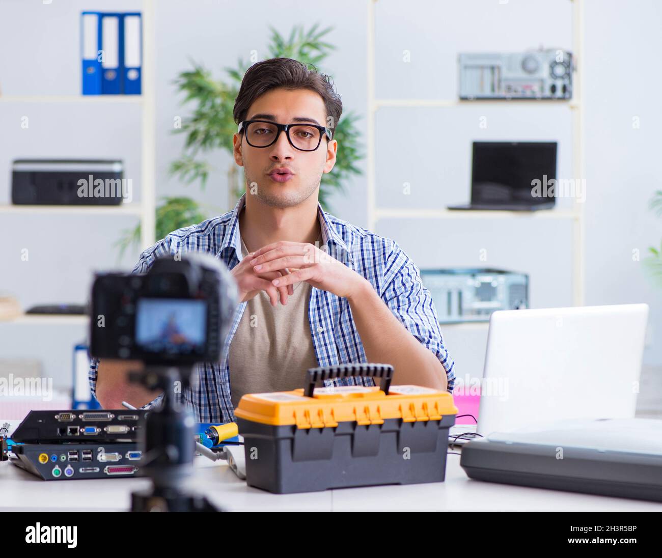 Blog component hi-res stock photography and images - Alamy