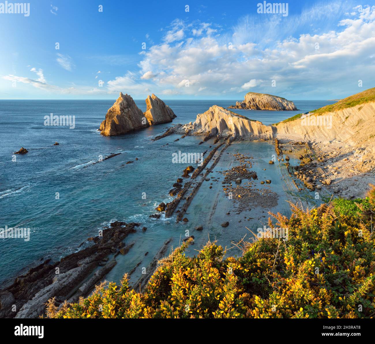 Blossoming Arnia Beach evening coastline landscape Stock Photo - Alamy