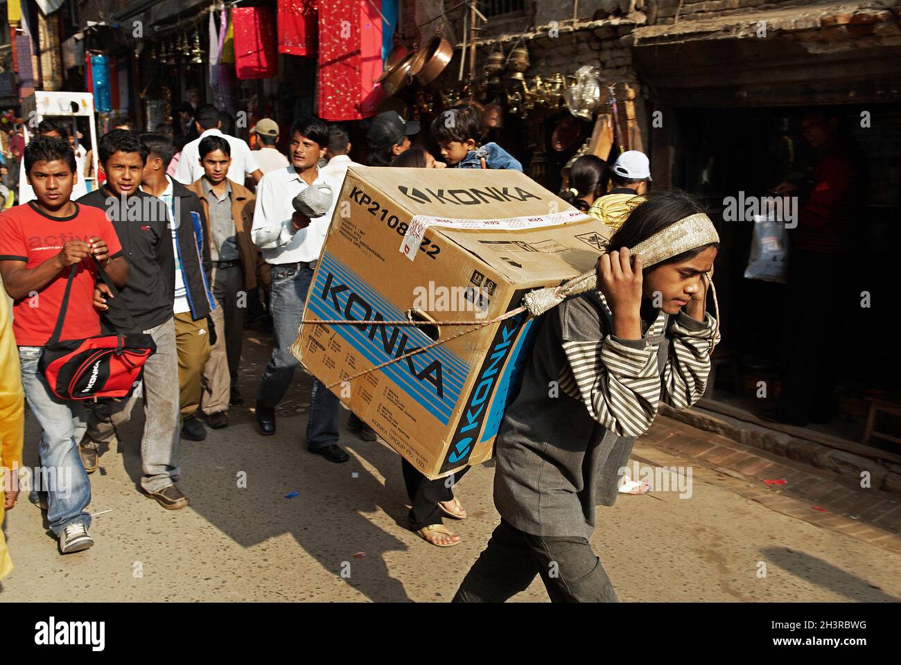 Nepal. Kathmandu valley. Kathmandu. Asan Tole street Stock Photo - Alamy