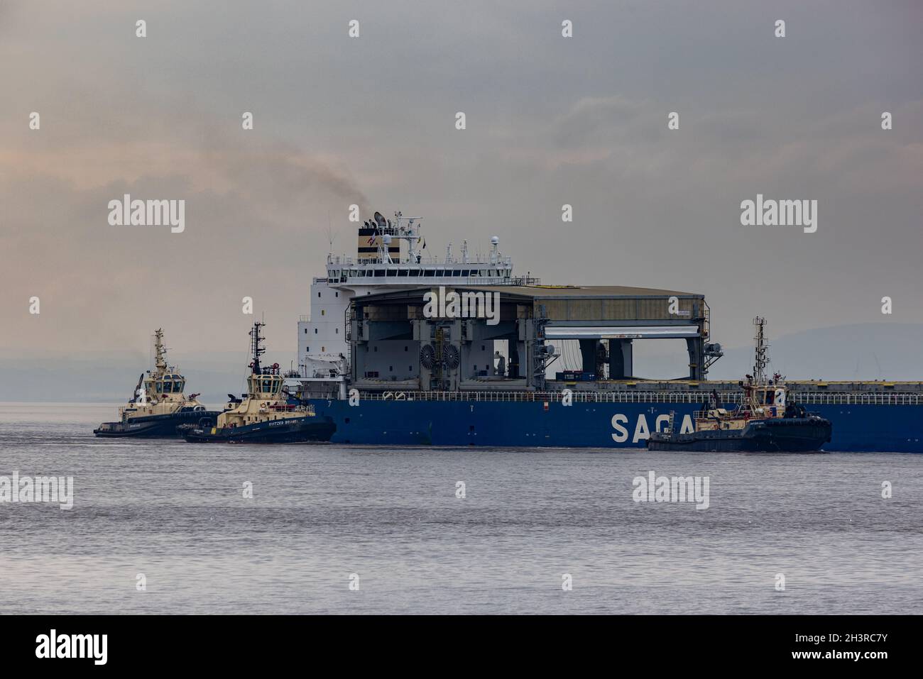 General cargo vessel Panamana heading into Royal Portbury docks Stock ...
