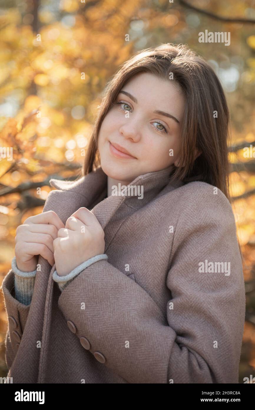 Portrait of a thoughtful and sad girl. Autumn colors . Lifestyle ...