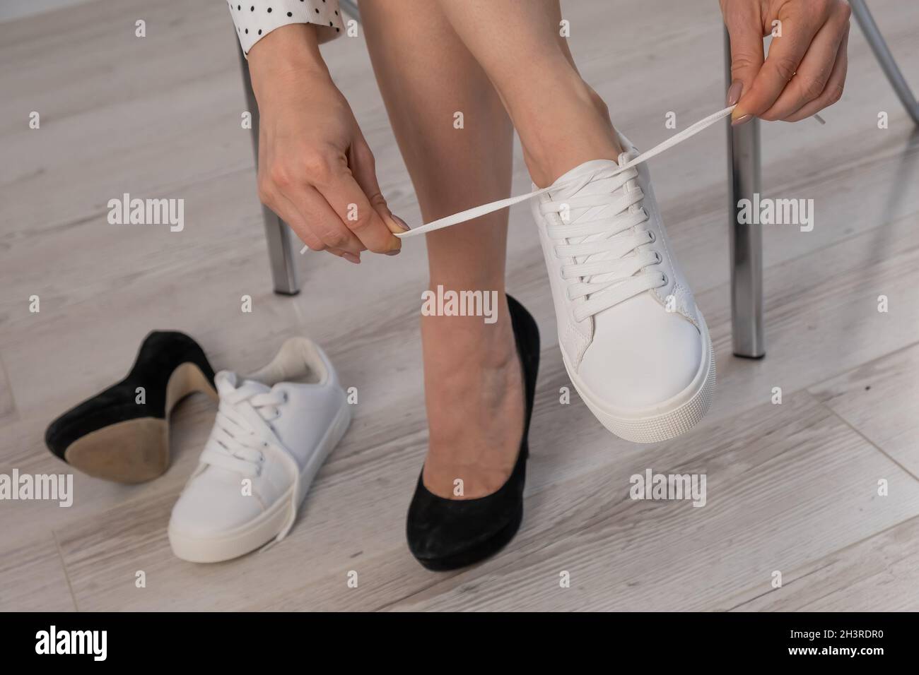 Woman wearing high heels takes hi-res stock photography and images - Alamy