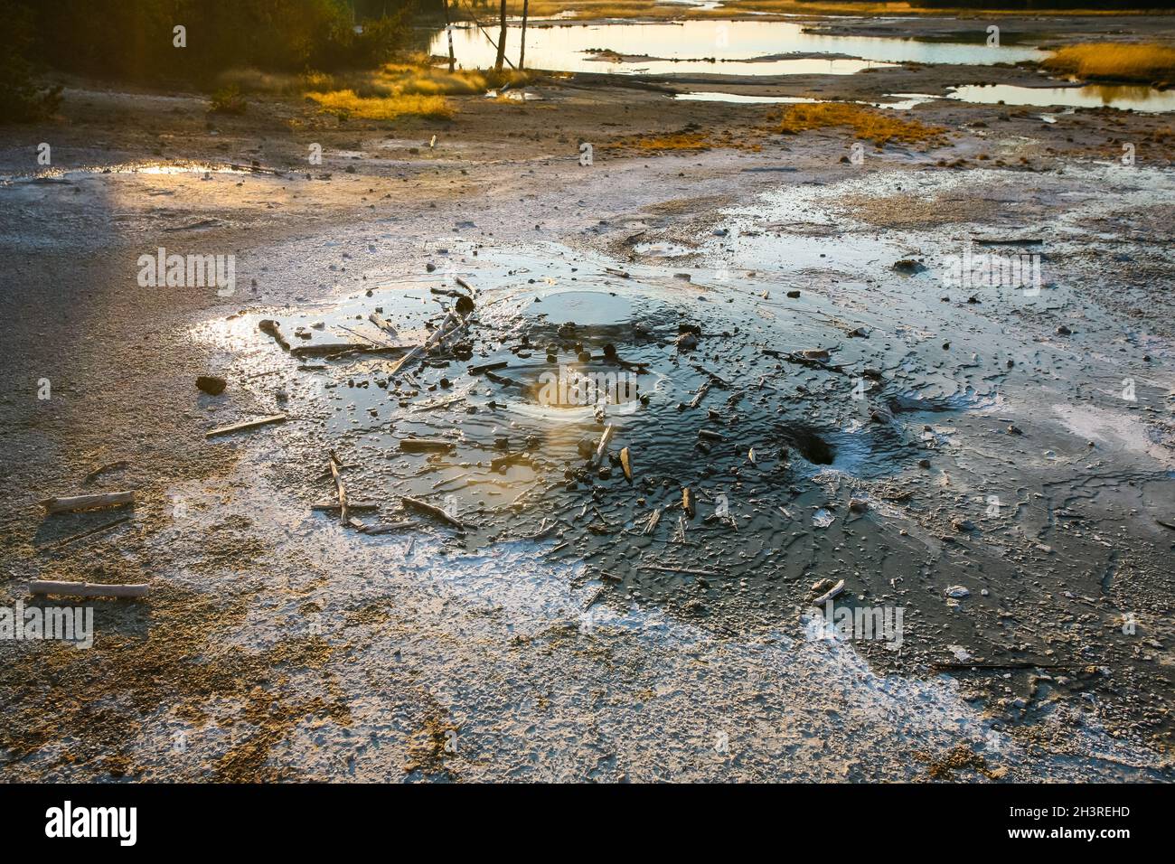 Landscapes of Yellowstone | Yellowstone famous pools with hot boiling ...