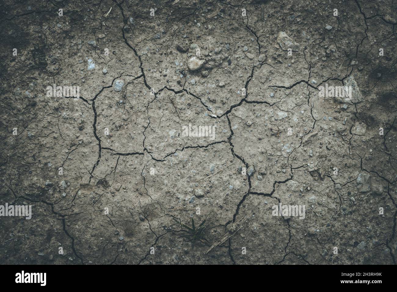 Fractured ground hi-res stock photography and images - Alamy