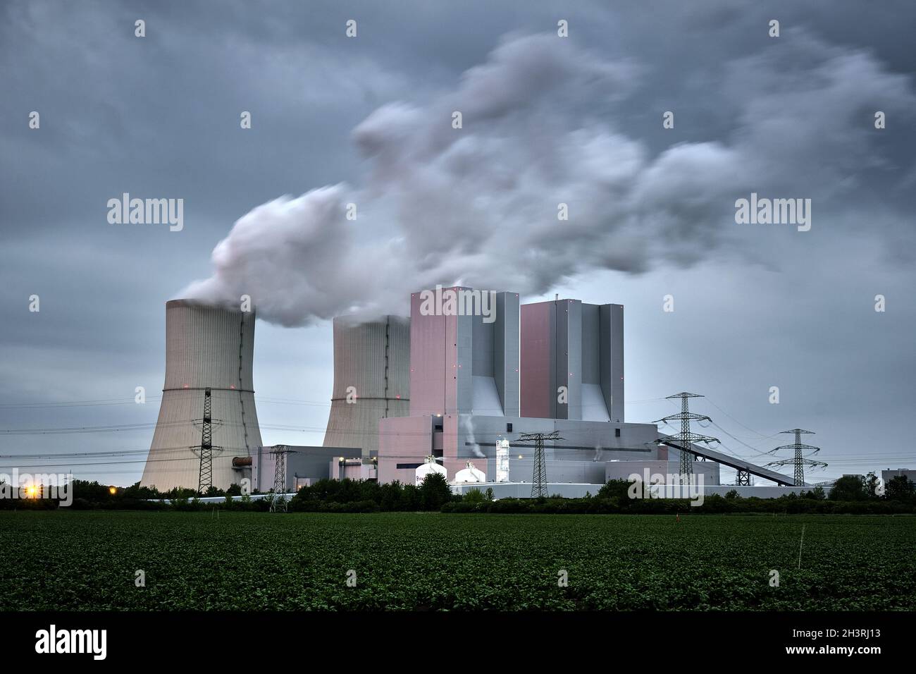 Lippendorf power plant owned by LEAG and EnBW Stock Photo - Alamy