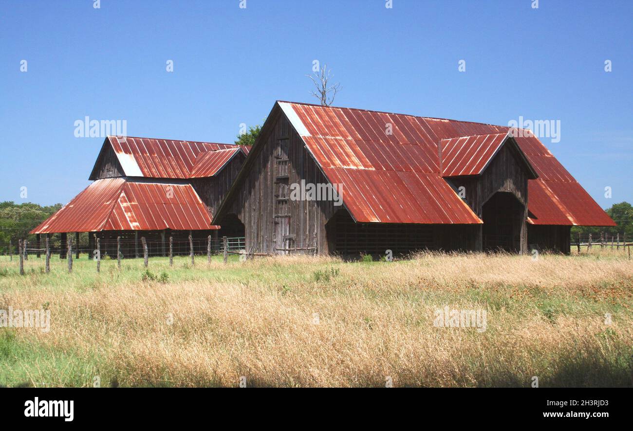 Rural barns hi-res stock photography and images - Alamy