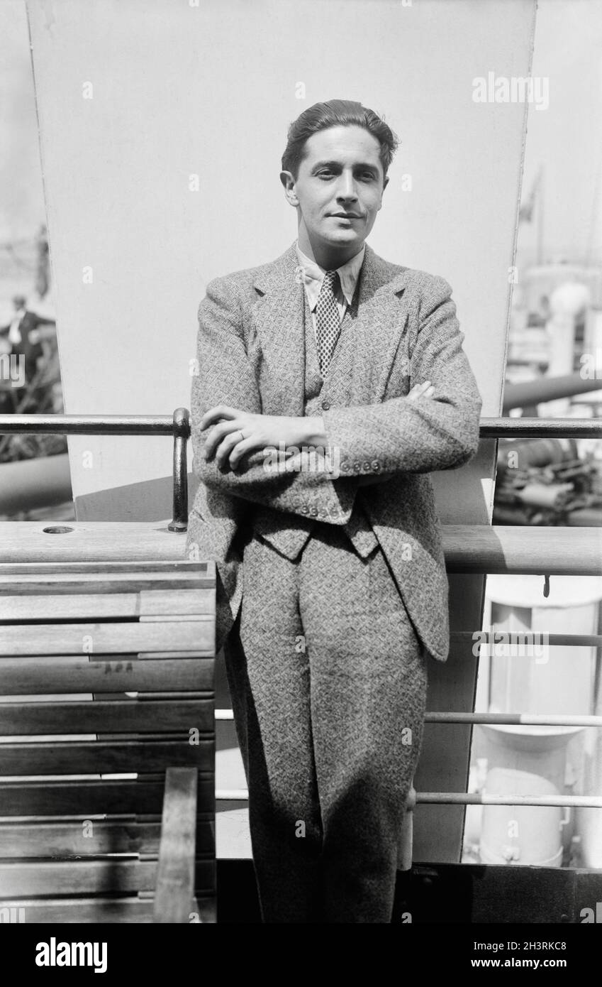 Welsh actor hi-res stock photography and images - Alamy