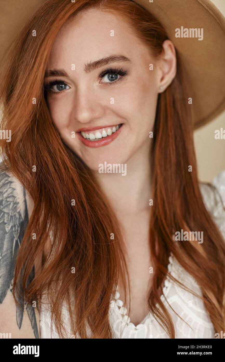 Ginger woman headshot hi-res stock photography and images - Alamy