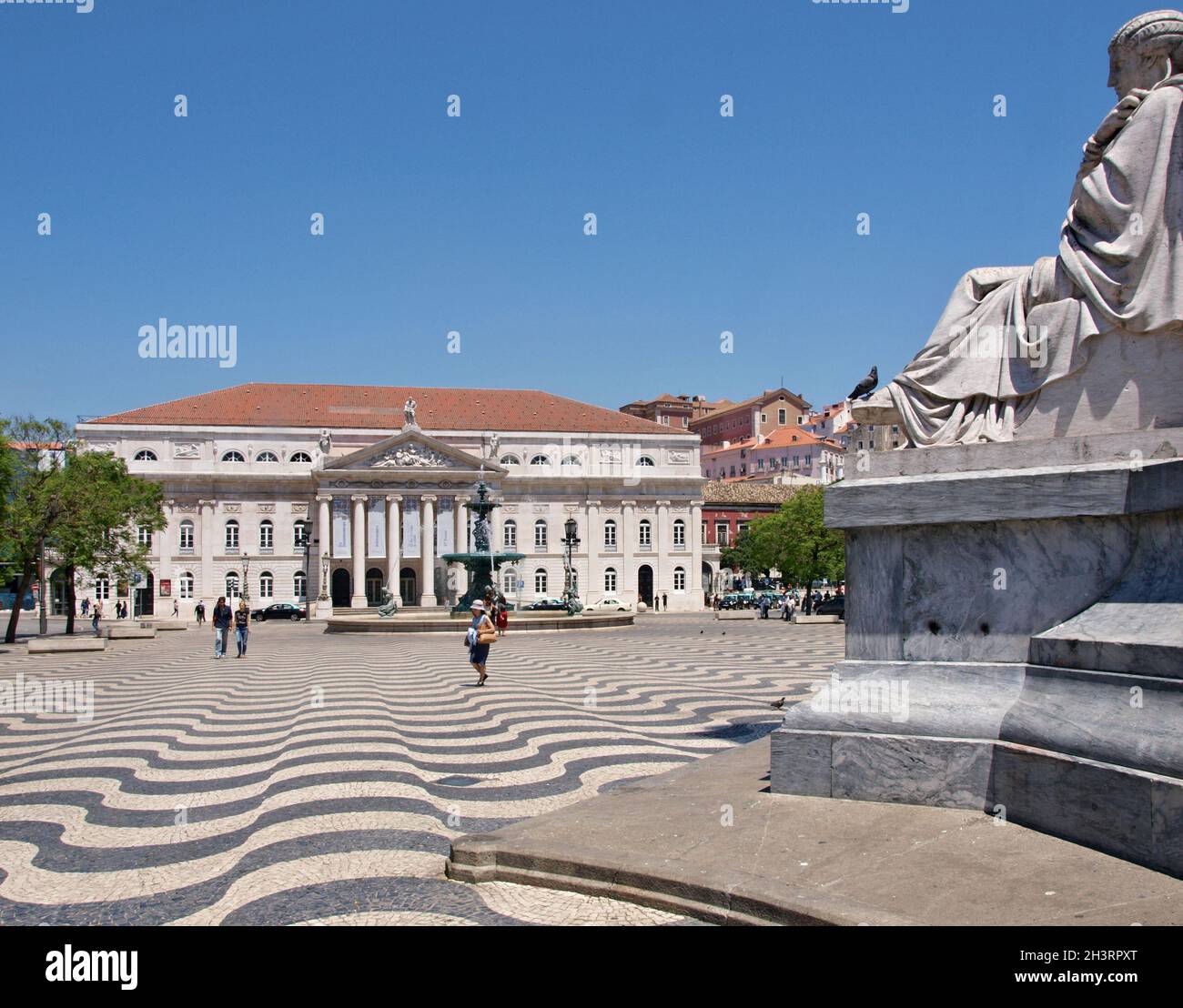 Opera square hi-res stock photography and images - Alamy