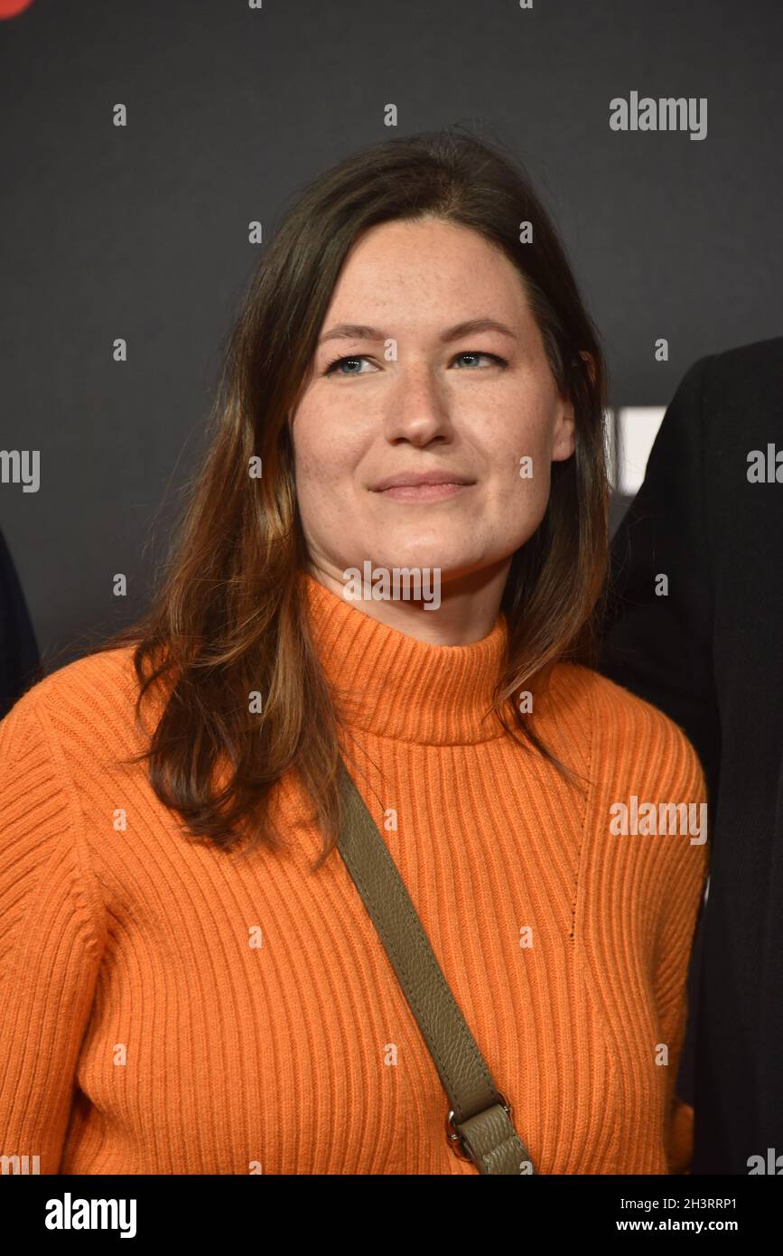 27 October 2021, North Rhine-Westphalia, Cologne: Author Laura Harwarth ...