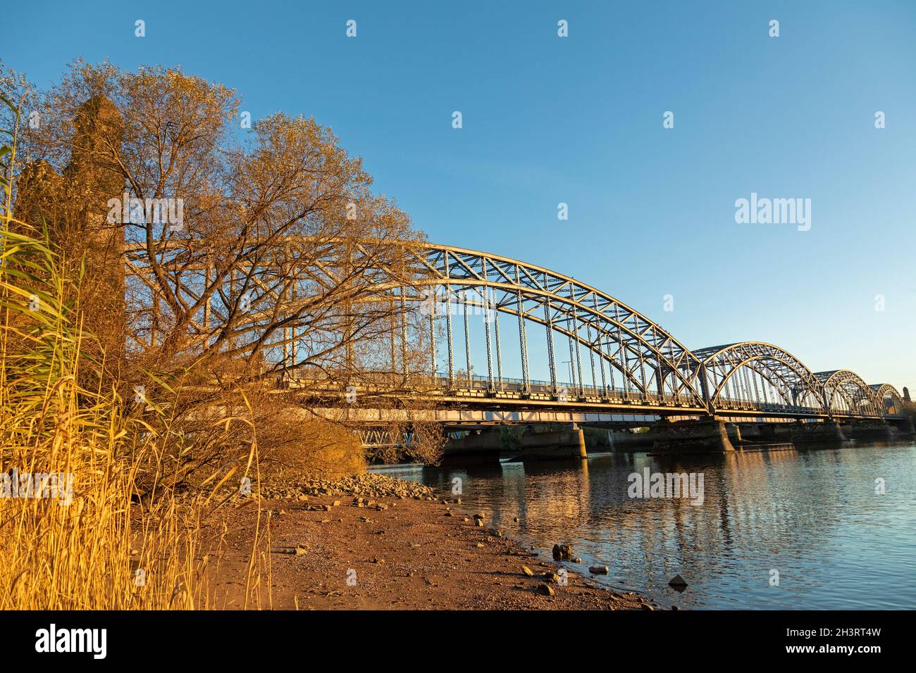 Harburg bridge hi-res stock photography and images - Alamy