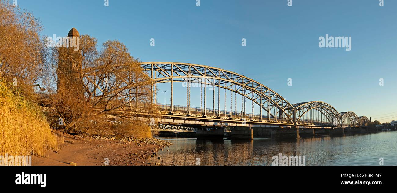 Harburg bridge hi-res stock photography and images - Alamy