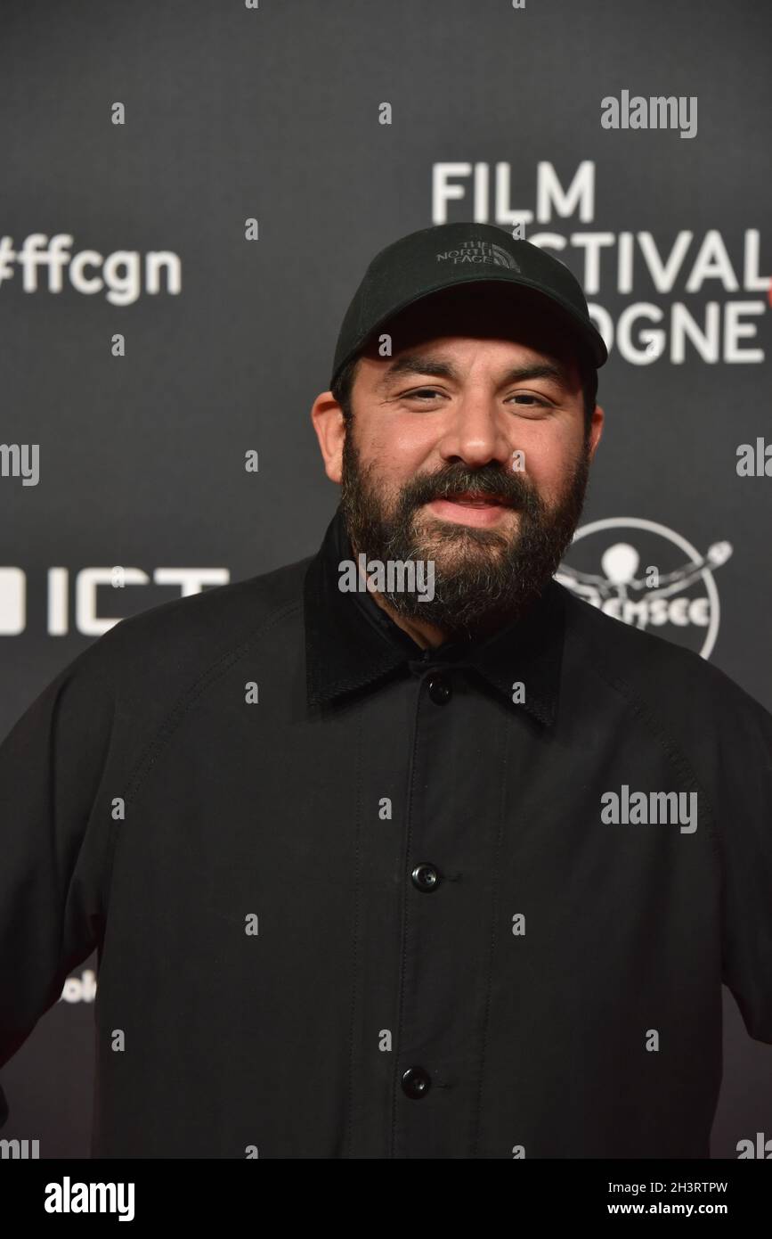 Cologne, Germany. 27th Oct, 2021. Actor Sahin Eryilmaz arrives for the ...