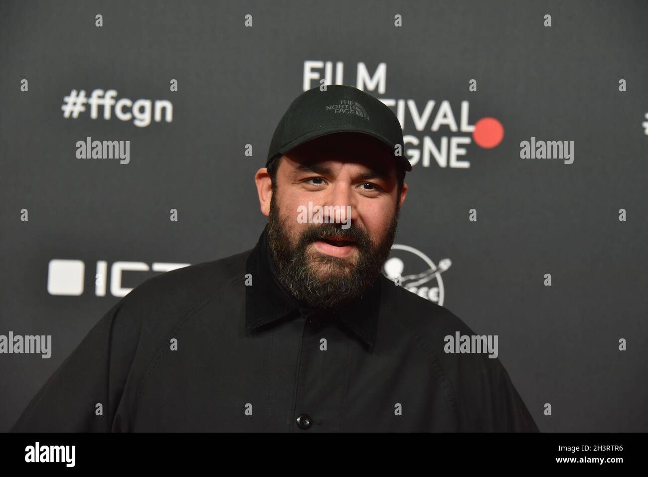 Cologne, Germany. 27th Oct, 2021. Actor Sahin Eryilmaz arrives for the ...