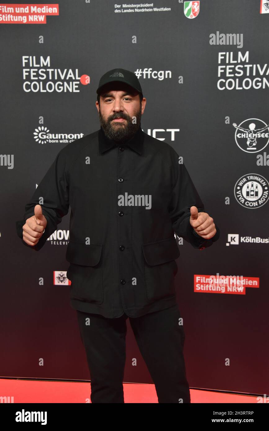 Cologne, Germany. 27th Oct, 2021. Actor Sahin Eryilmaz arrives for the ...
