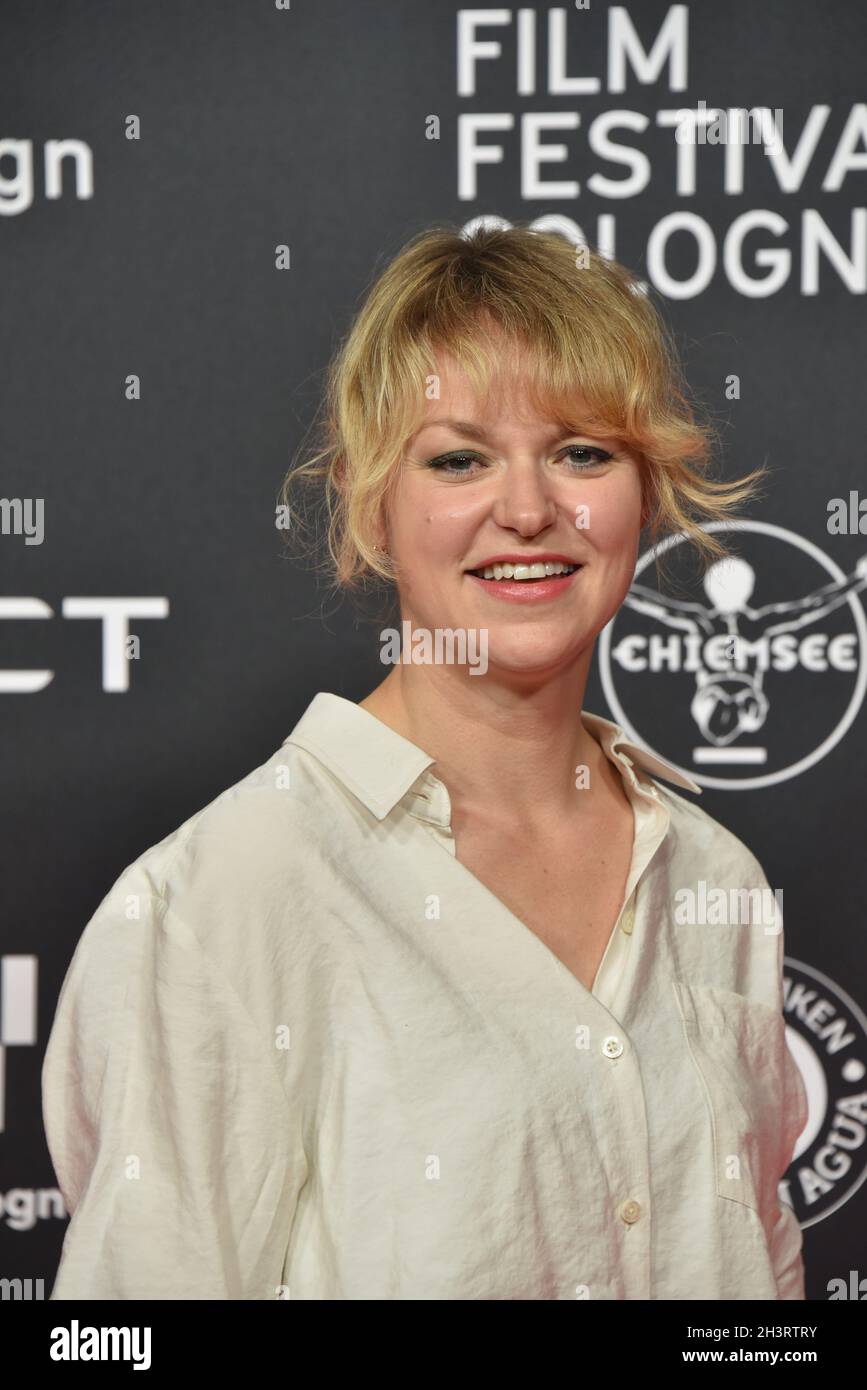 Cologne, Germany. 27th Oct, 2021. Actress Lisa Wagner arrives for the ...