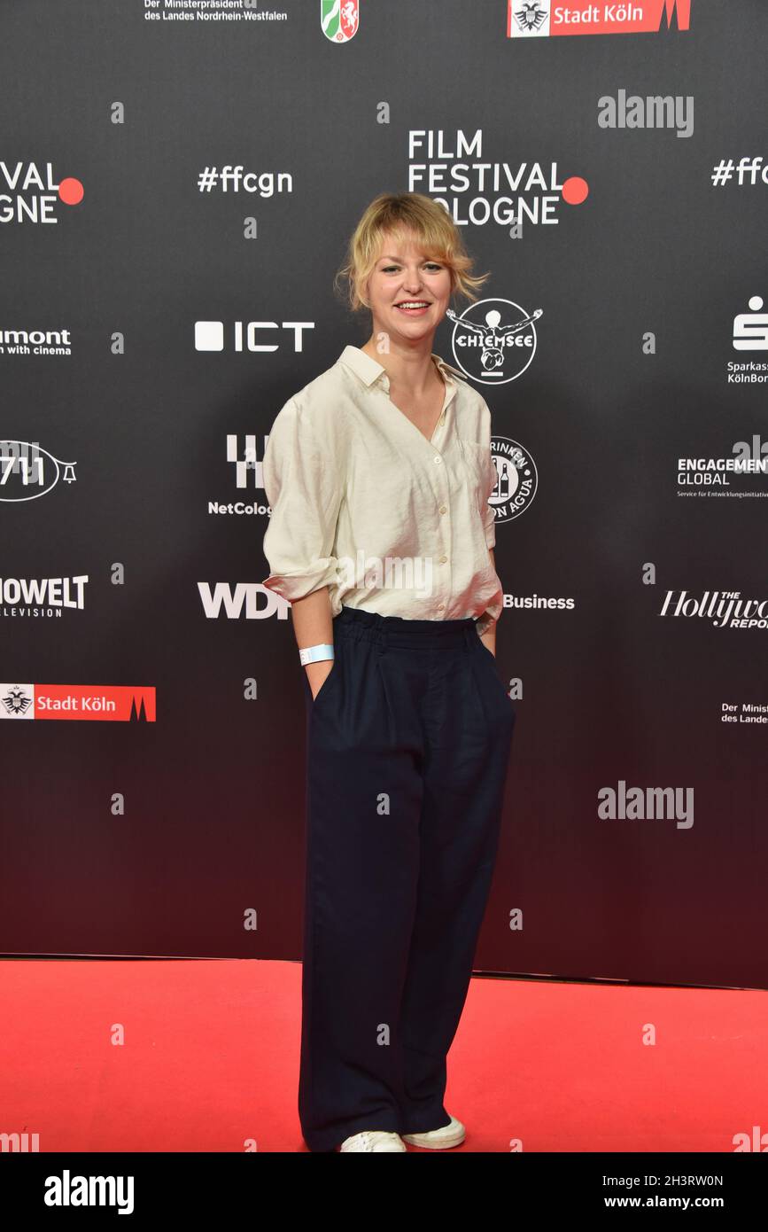 Cologne, Germany. 27th Oct, 2021. Actress Lisa Wagner arrives for the ...