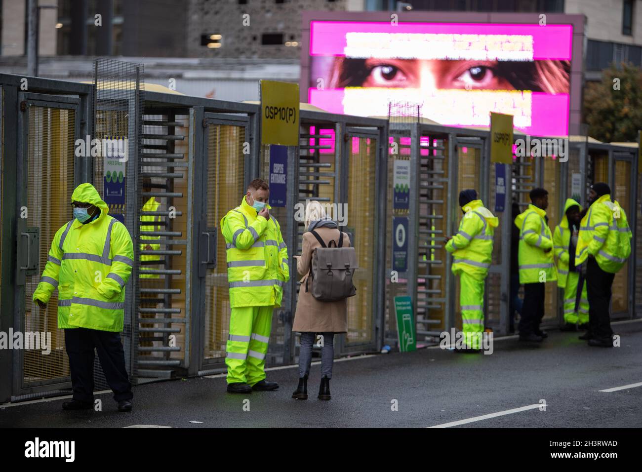 Cop26 security fencing hi-res stock photography and images - Alamy