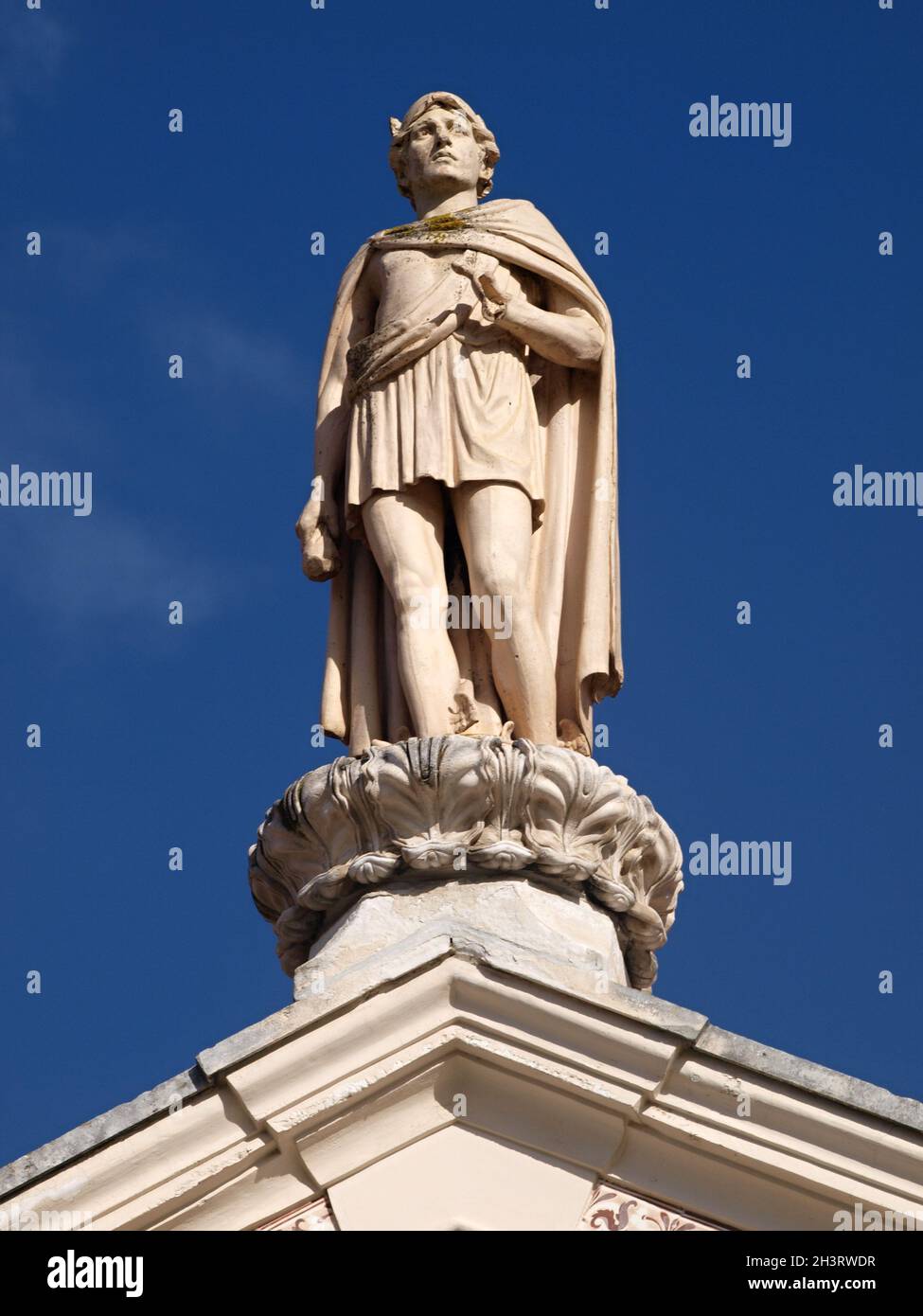 Typical statue hi-res stock photography and images - Alamy