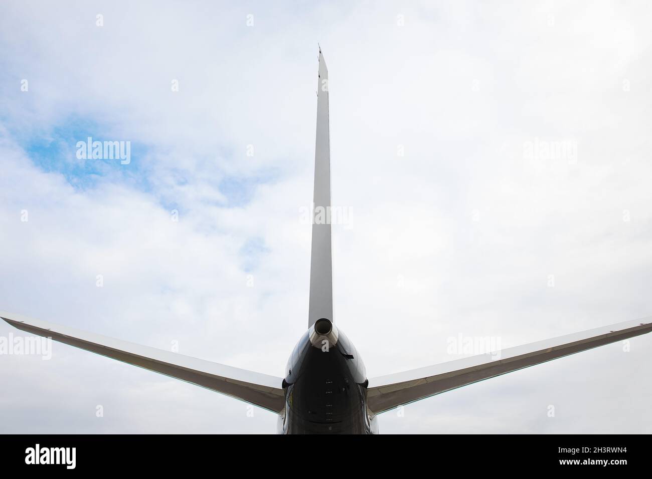 Parts of a jet engine hi-res stock photography and images - Alamy