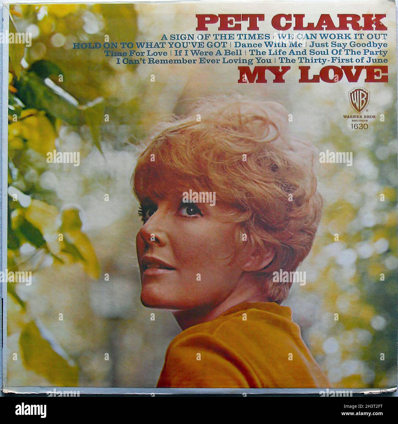 Petula clark 1960s hi-res stock photography and images - Alamy