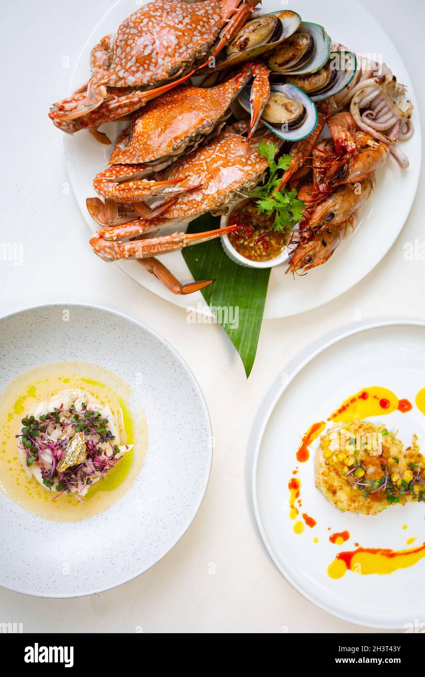 Lunch popular seafood restaurant hi-res stock photography and images ...