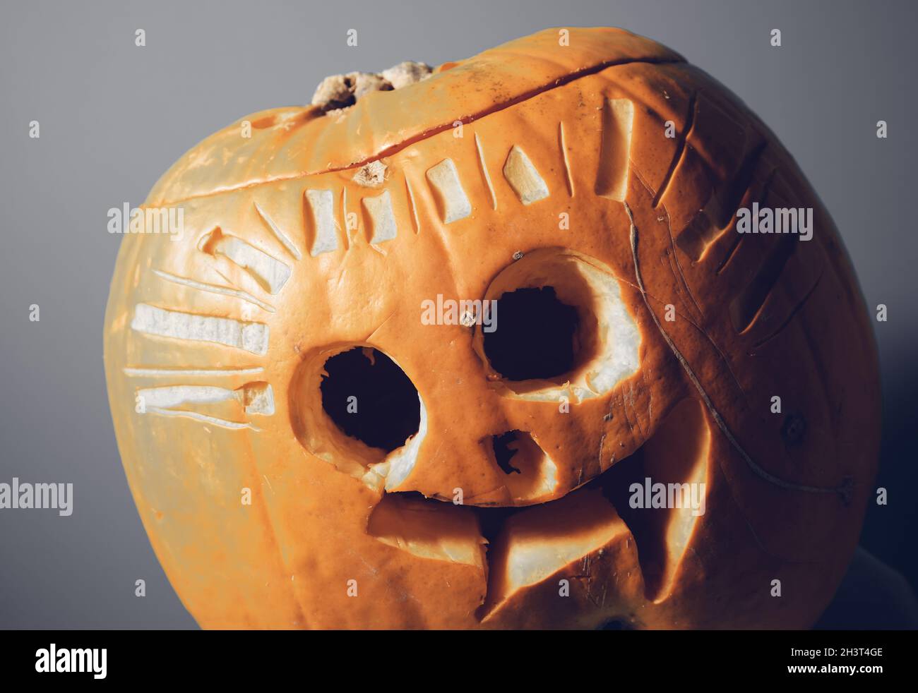 Cutted head hi-res stock photography and images - Alamy