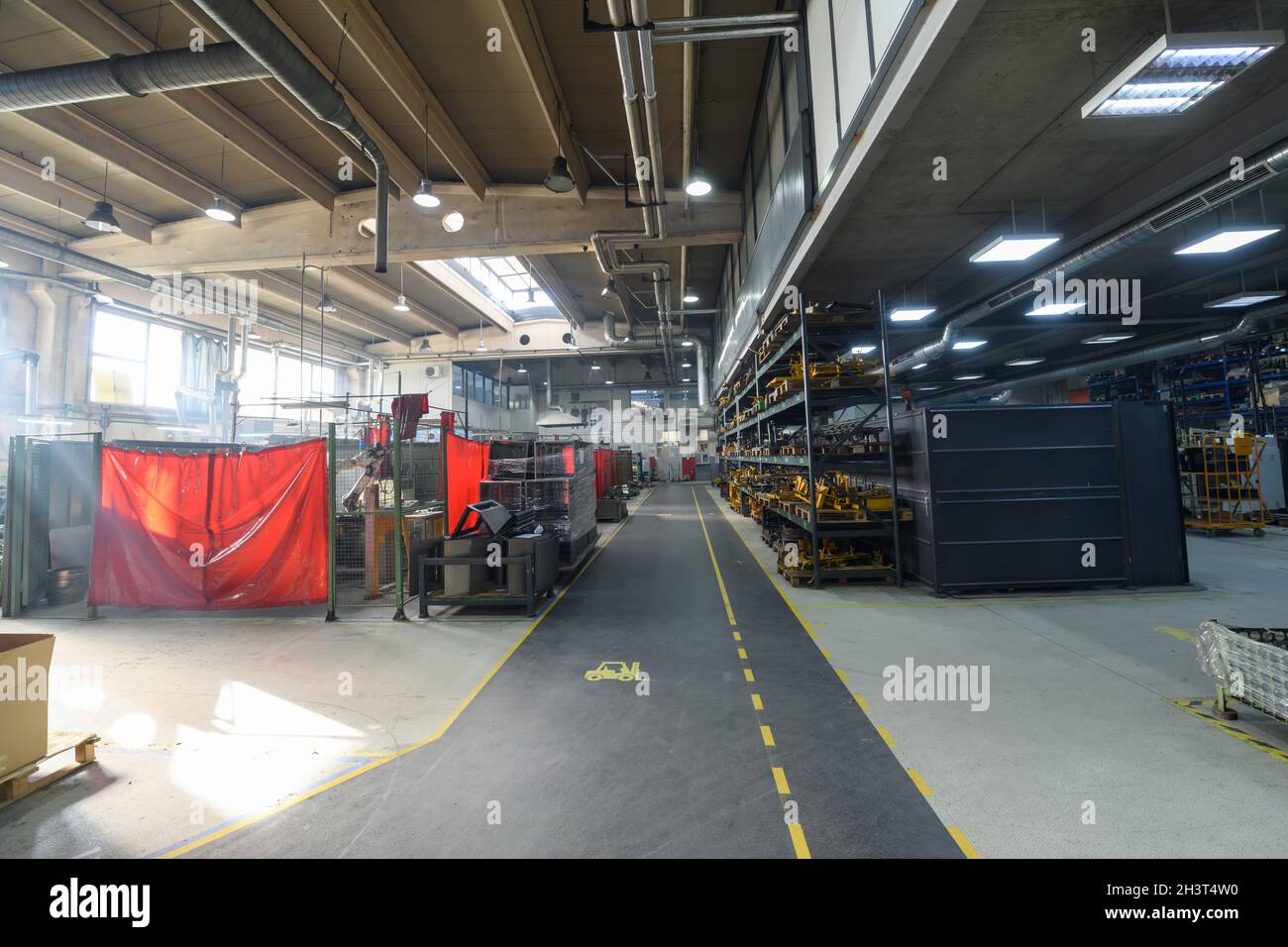 Modern industrial factory for mechanical engineering equipment and ...