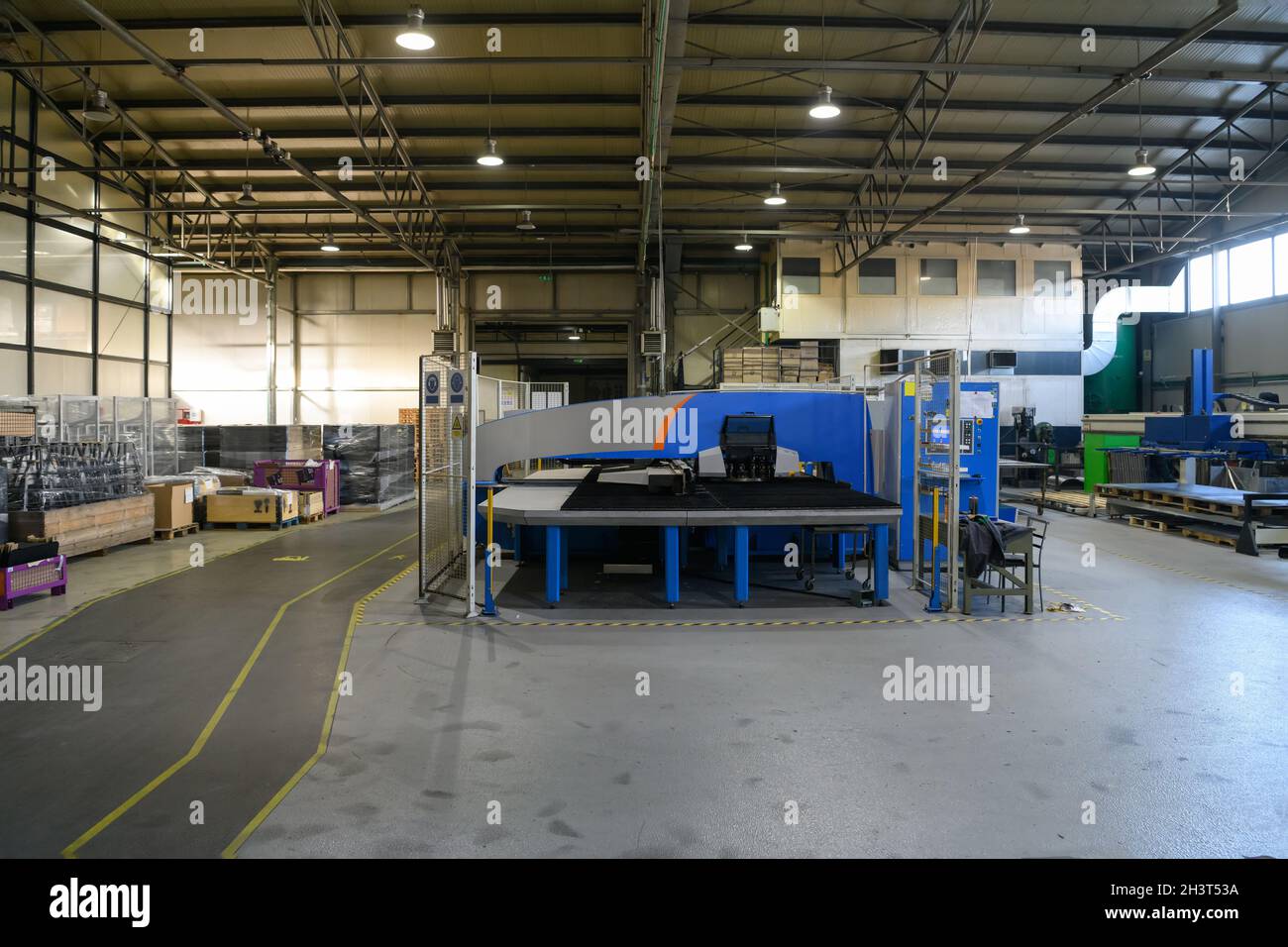 Modern industrial factory for mechanical engineering equipment and ...
