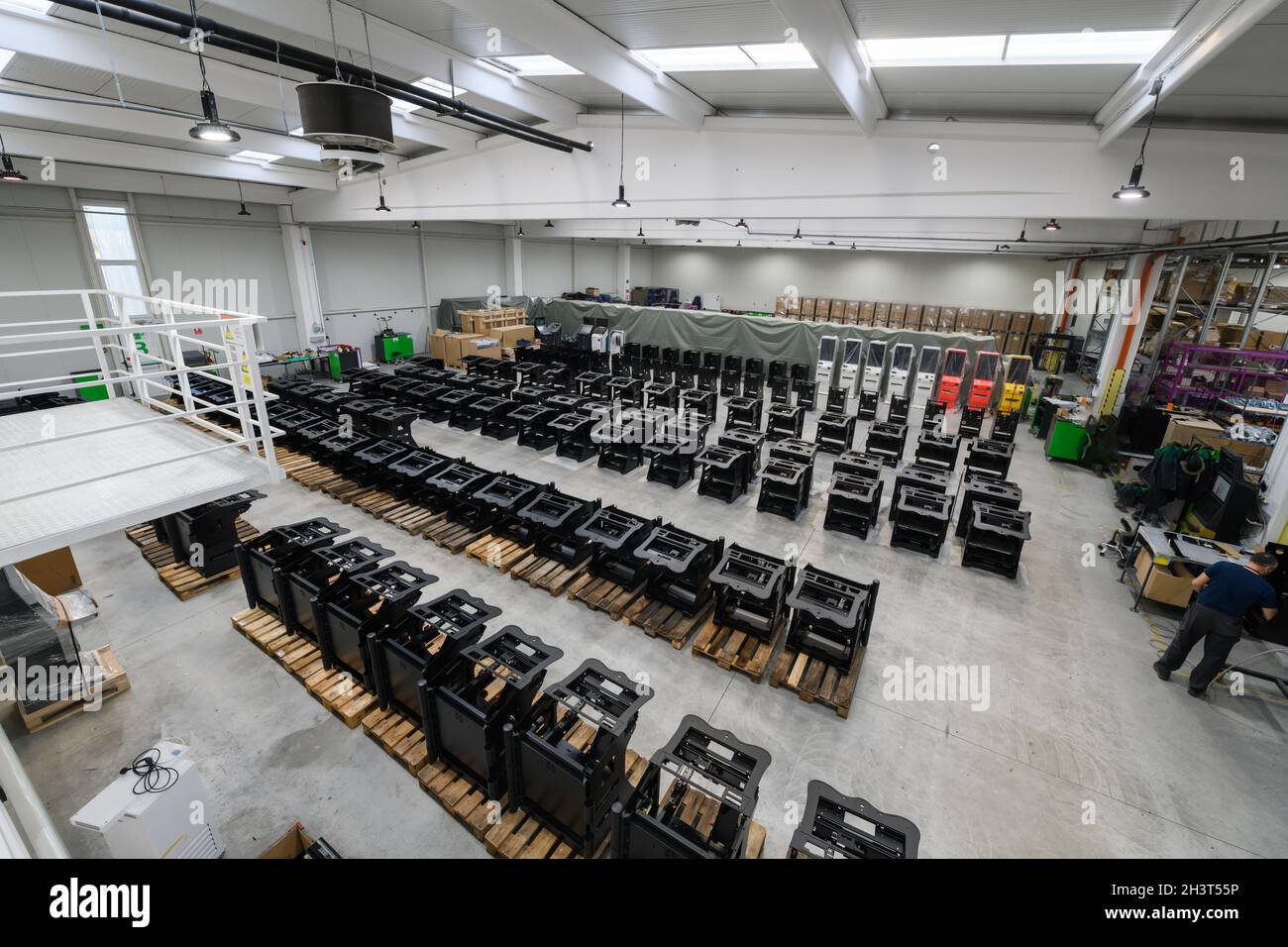 Modern industrial factory for mechanical engineering equipment and ...