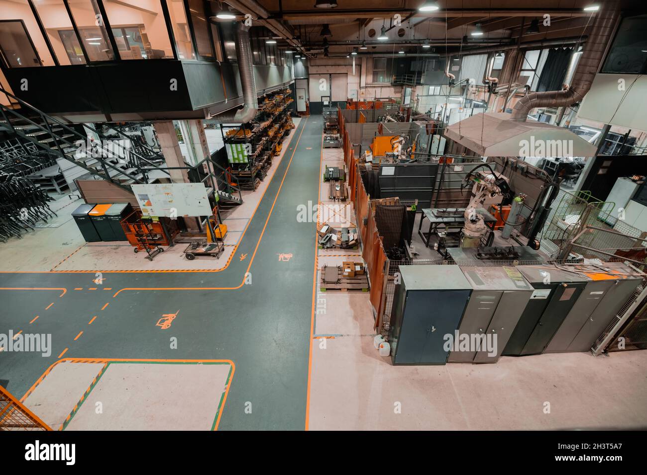 Modern industrial factory for mechanical engineering equipment and ...
