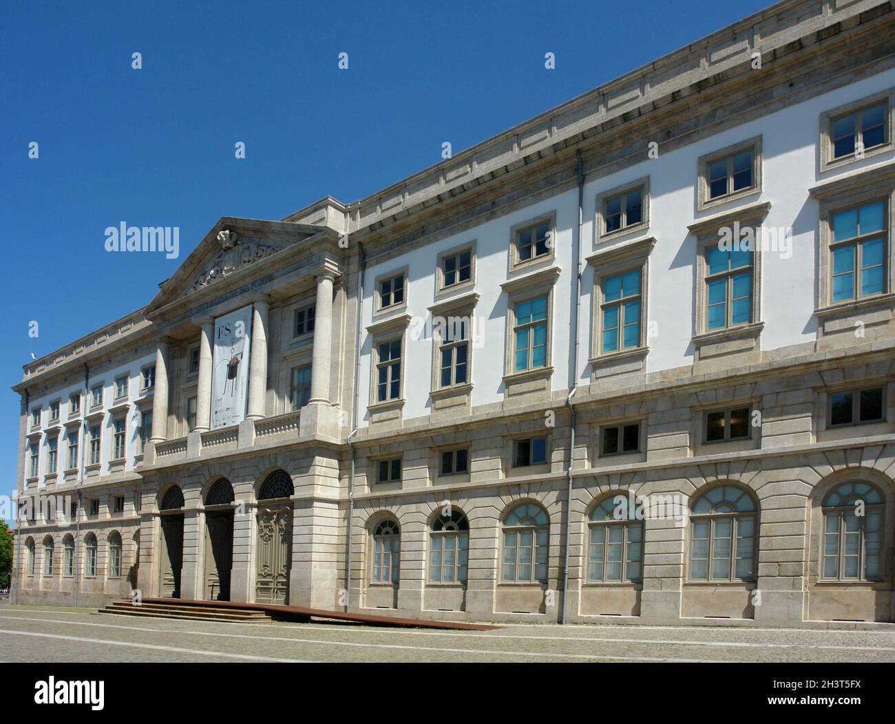 Porto university hi-res stock photography and images - Alamy