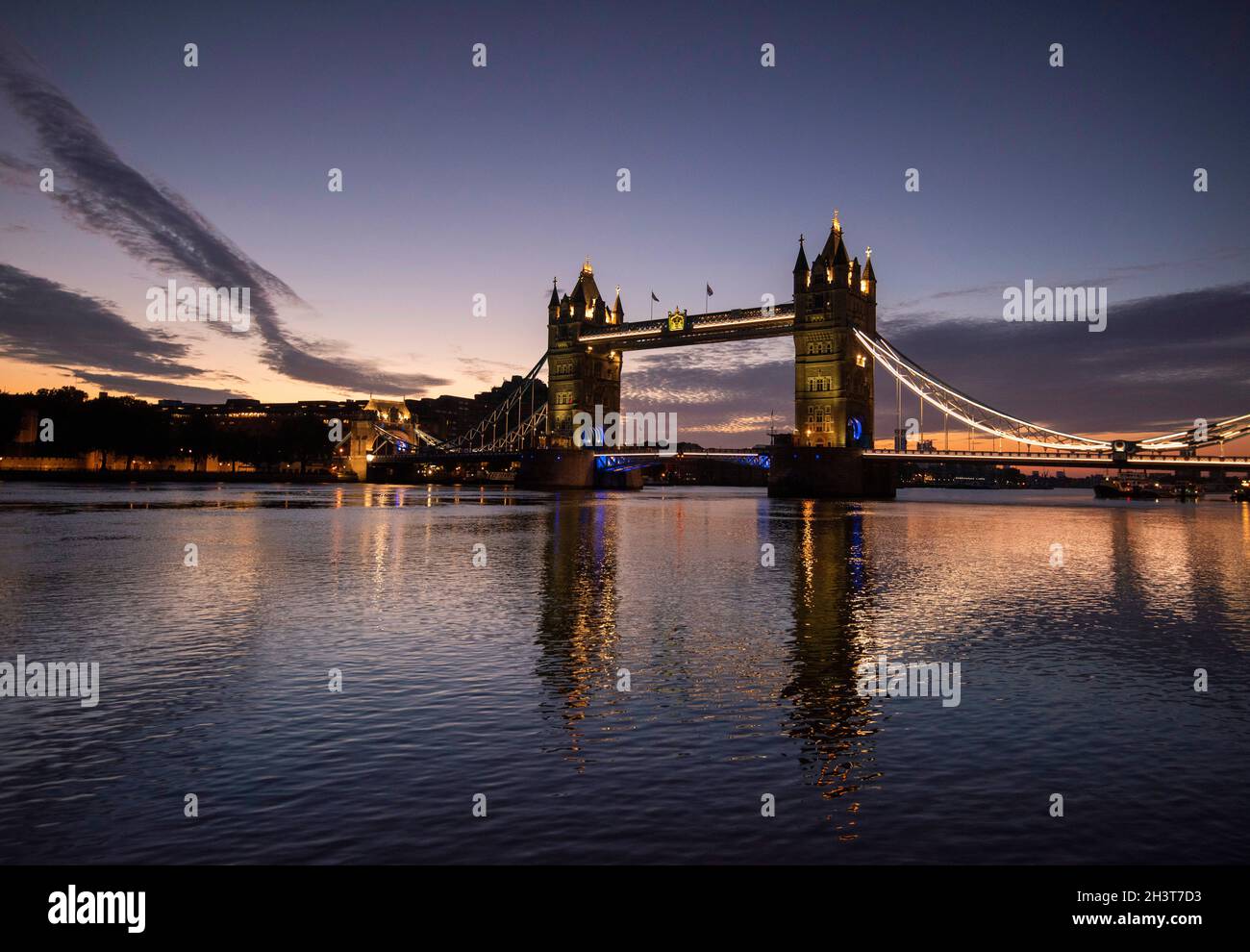 Sunrise at Tower Bridge, London England UK Stock Photo - Alamy
