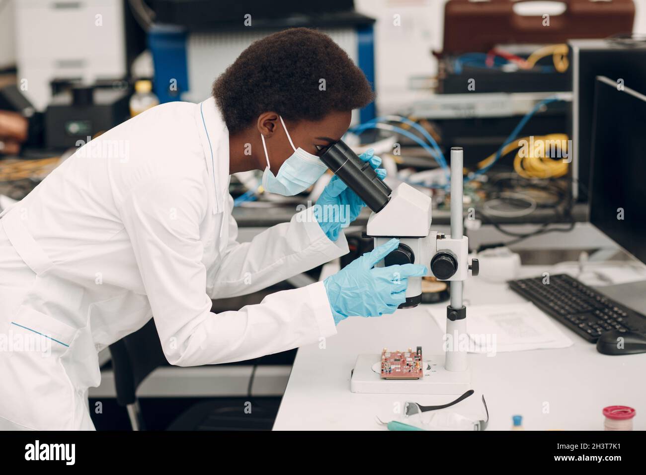 African instruments hi-res stock photography and images - Alamy