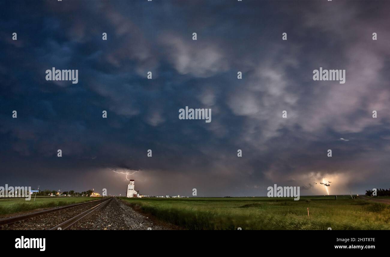 Prairie Storm Clouds Canada Stock Photo - Alamy