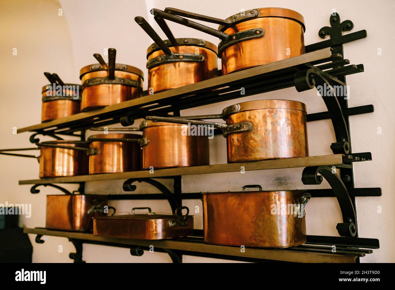 Pots, ladles, tray and saucepan made of copper, in various sizes, on ...