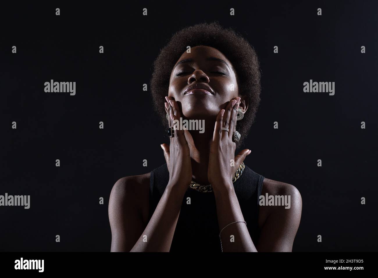 Facebuilding hi-res stock photography and images - Alamy