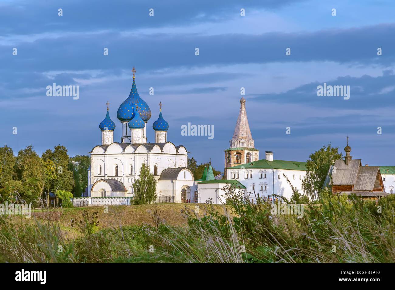 Historical suzdal kremlin hi-res stock photography and images - Alamy
