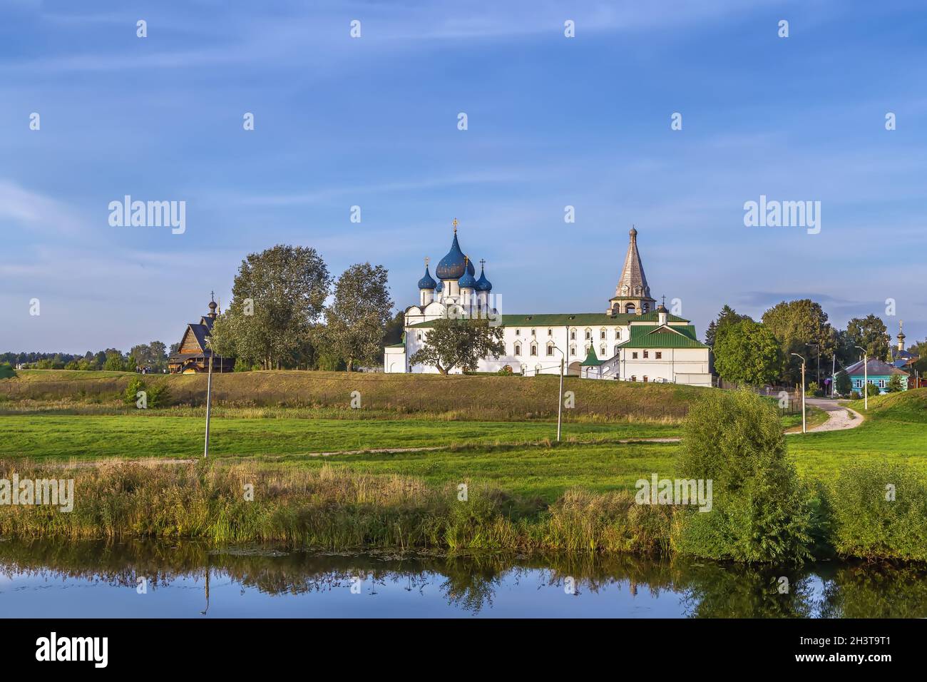 Suzdal kremlin architecture hi-res stock photography and images - Alamy
