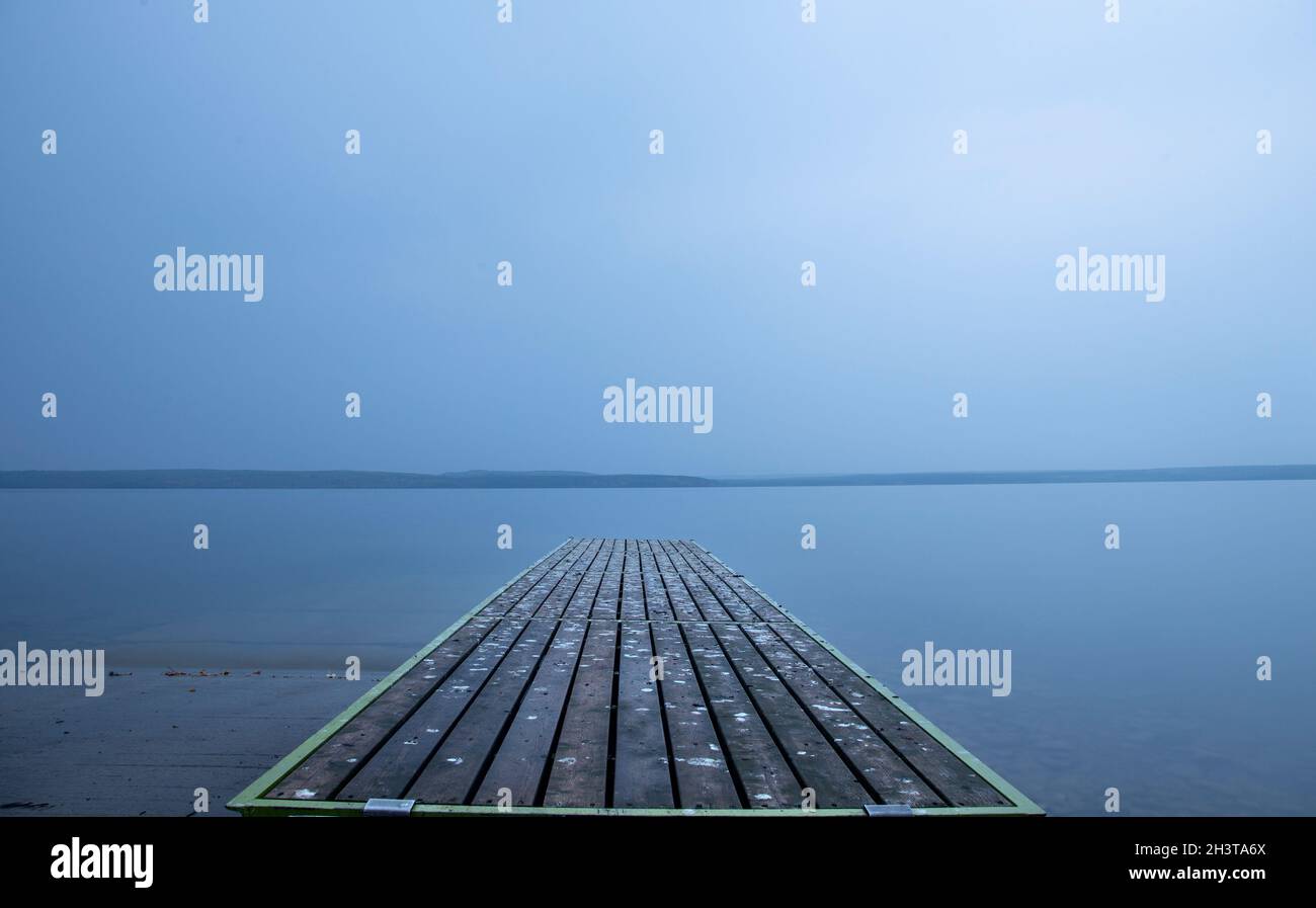 Northern lake canada dock hi-res stock photography and images - Alamy