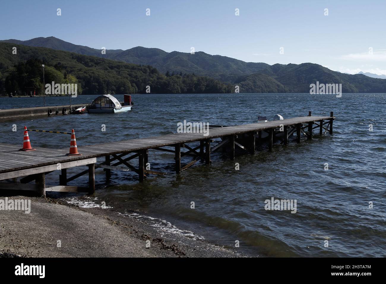 nojiri, nagano, japan, 2021-20-10 , Nojiri lake in Nagano, Japan Stock ...
