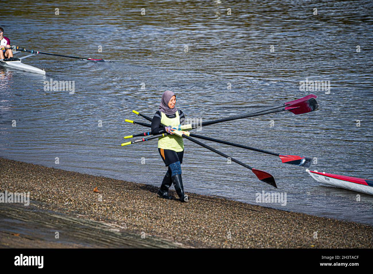 30 oars hi-res stock photography and images - Alamy