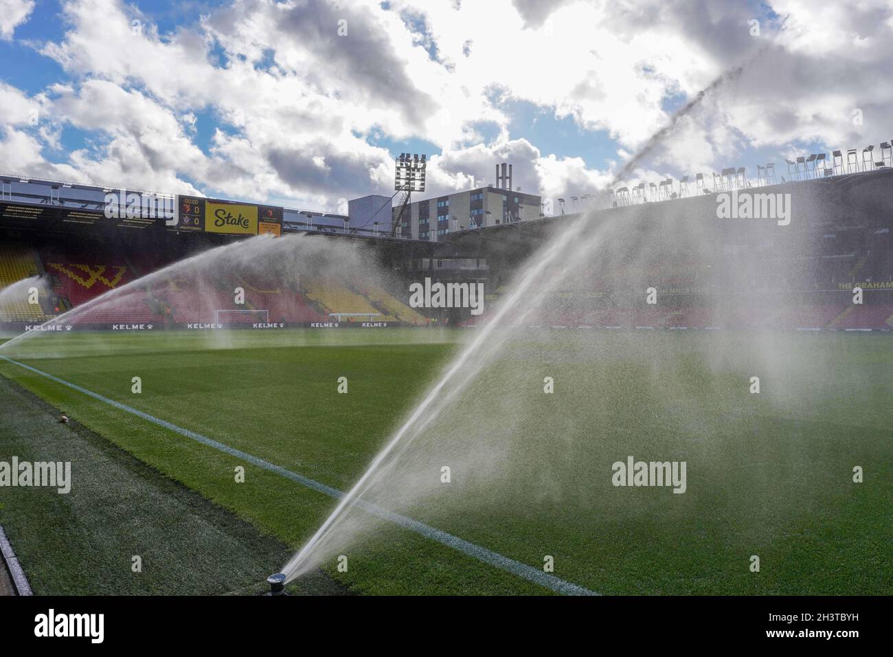 Sprinklers come on prior to the game at Vicarage Road Stadium Stock ...